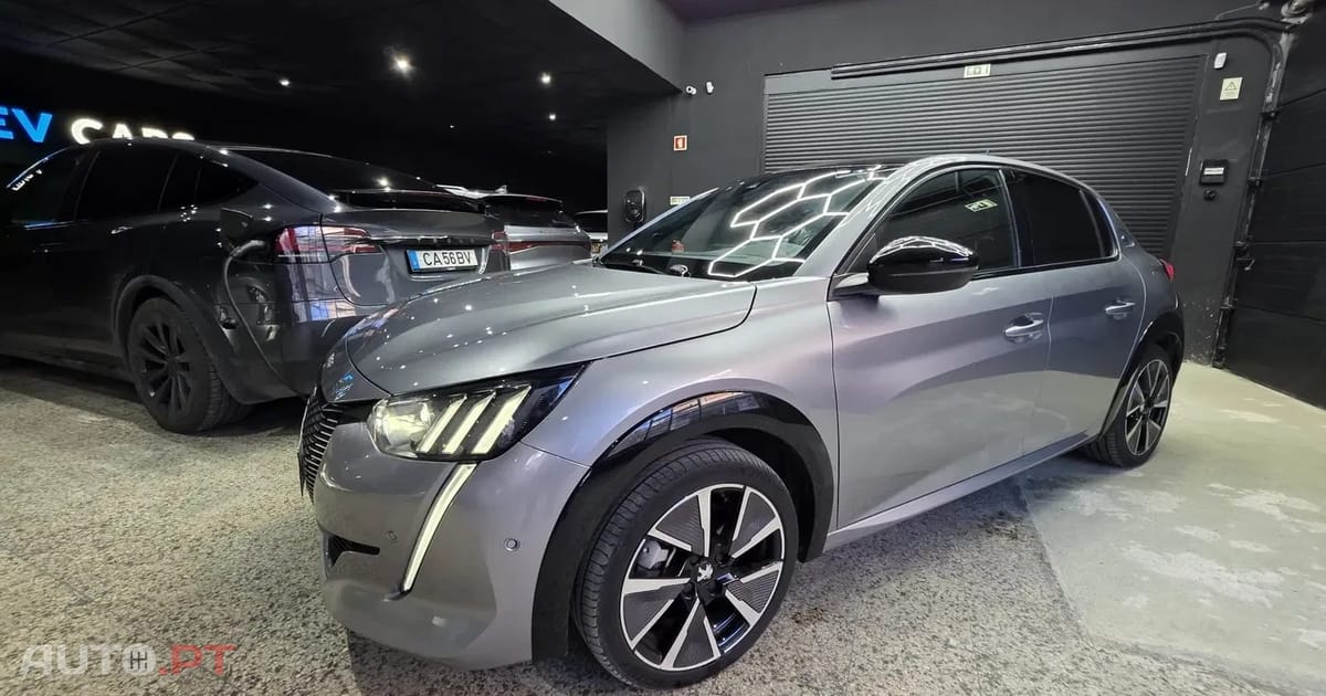 Peugeot E-208 50 kWh GT Line Eléctrico - 19.450€ - Setúbal | Auto.PT
