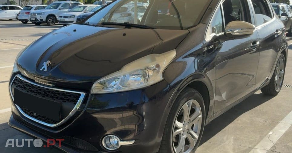 Peugeot 208 1.2 VTi SE Style Gasolina - 8.400€ - Braga | Auto.PT