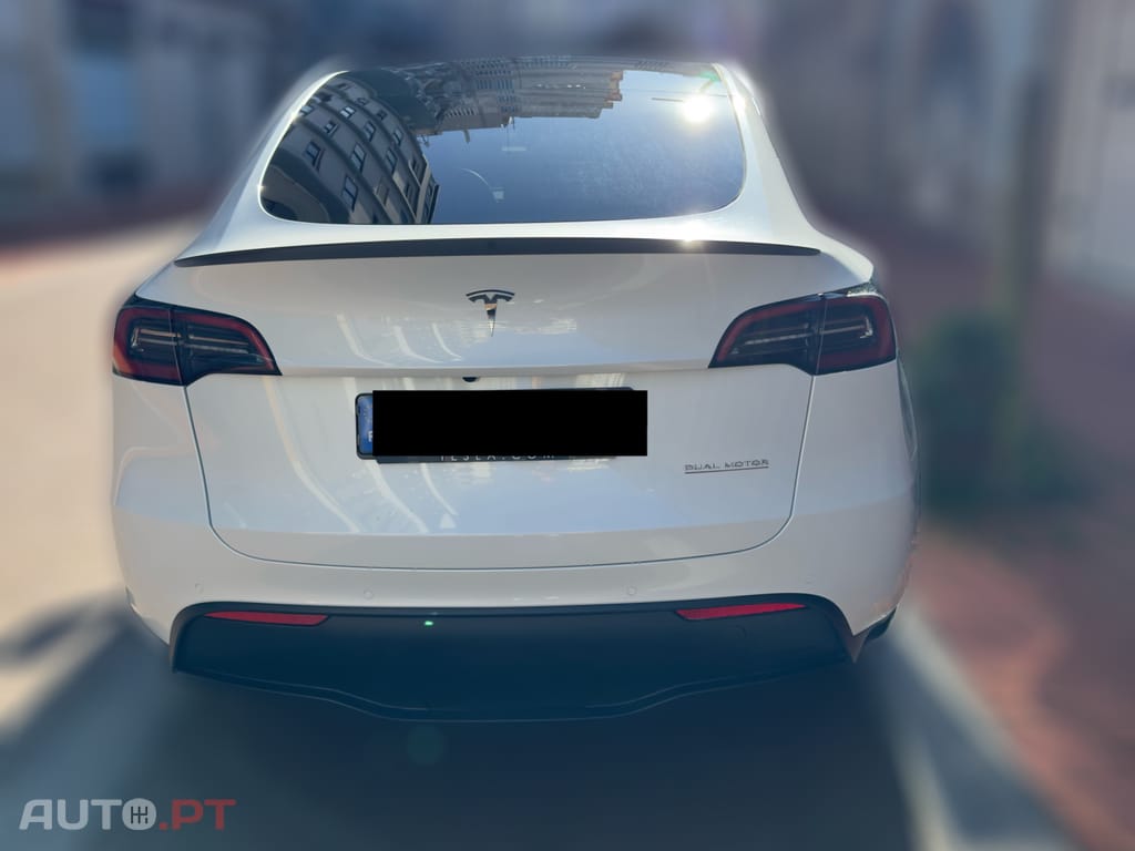 Tesla Model Y Tesla Model Y Performance Tração Integral Eléctrico - 38. ...