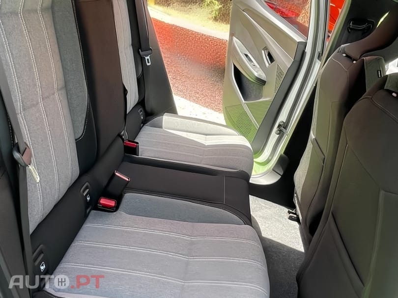 Renault Mégane E-Tech EV40 Equilibre Eléctrico - 23.900€ - Faro | Auto.PT